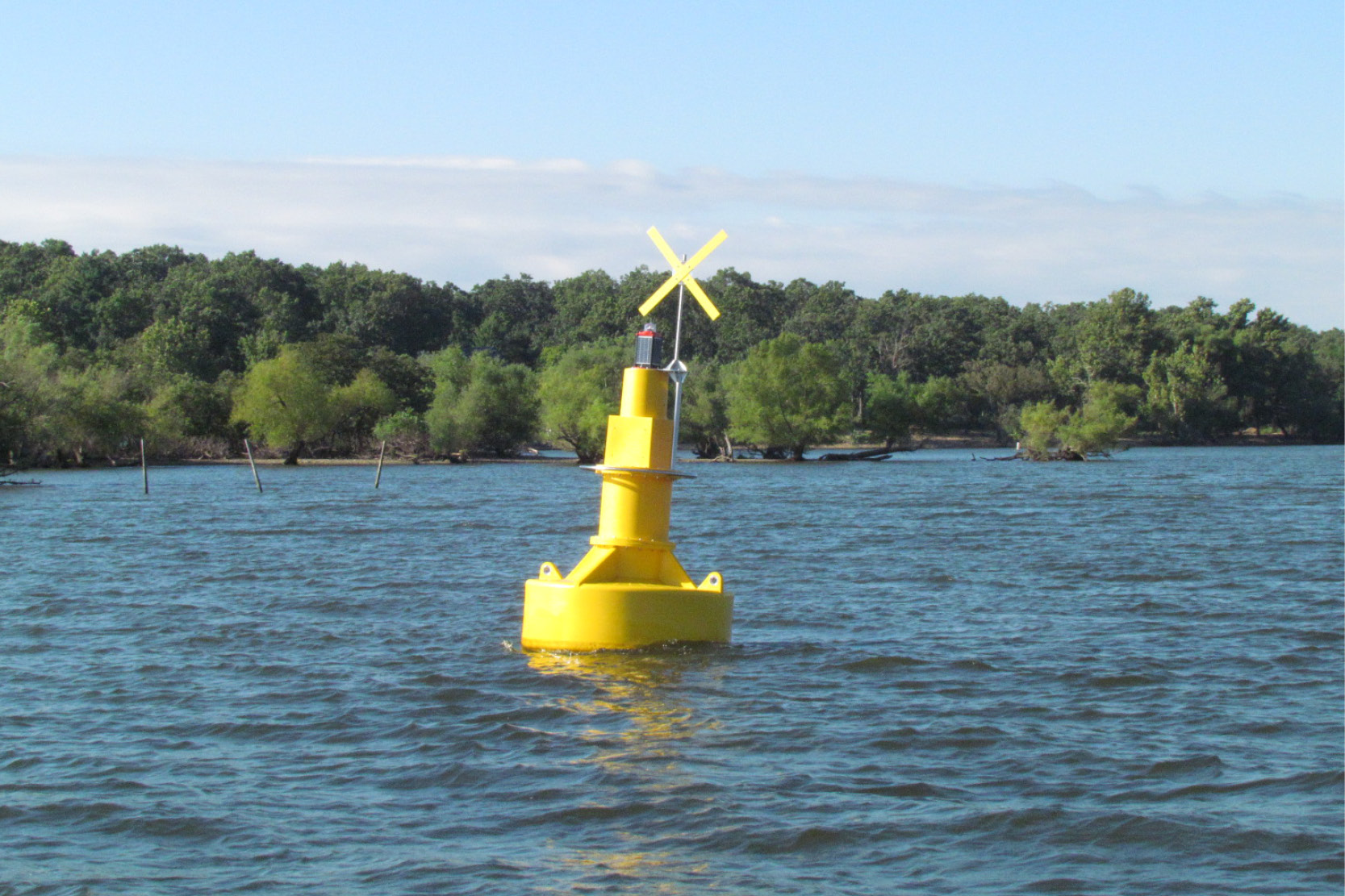 Marking Navigation Hazards at Grand River Dam | Case Studies | Sealite